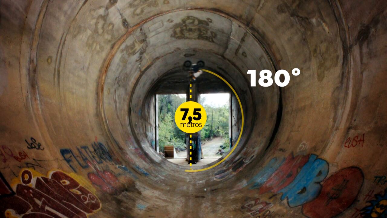 George Ntavoutian realiza con su BMX un giro 360º en una tubería de 7,5 ...