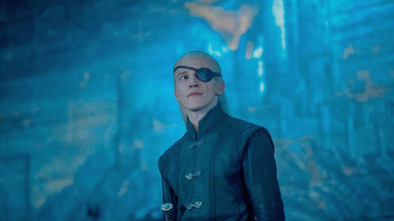 Ewan Mitchell, Aemond Targaryen en La Casa del Dragón, sale en Saltburn ...