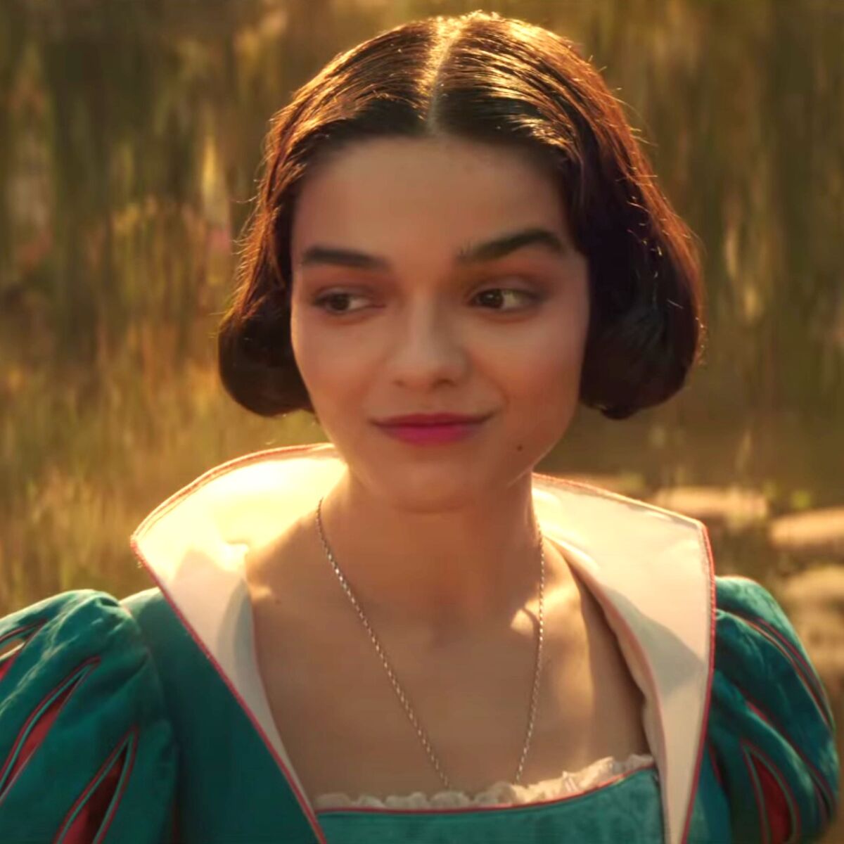 Disney to scale down Snow White premiere amid backlash to Gal Gadot and ...