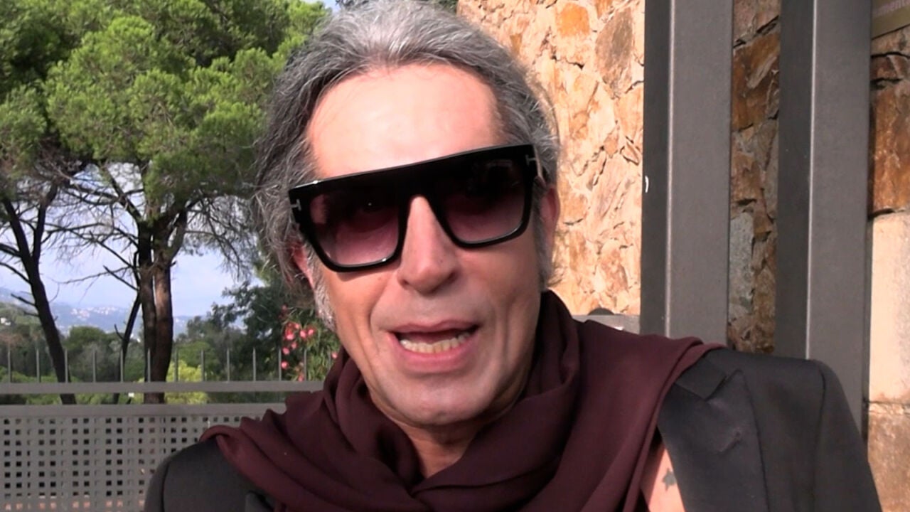 Mario Vaquerizo responde si Álvaro Muñoz Escassi ha ido acompañado a la ...