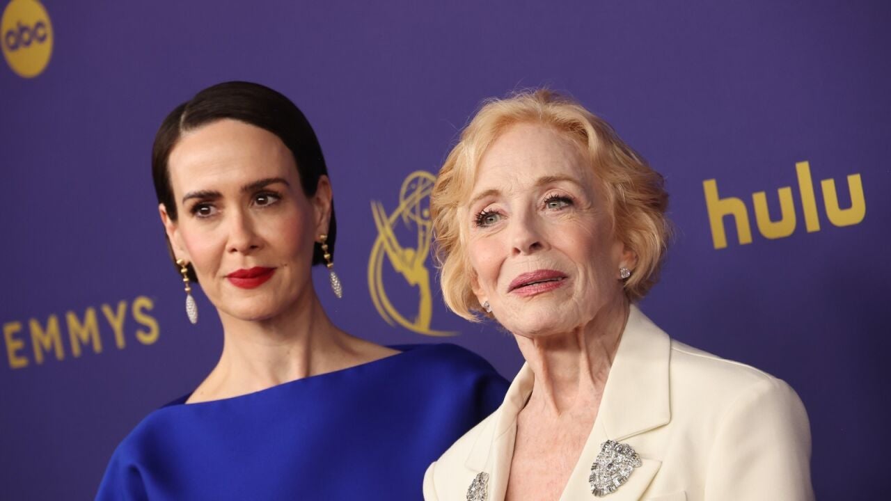 Sarah Paulson y Holland Taylor, una pareja derrochando amor en la ...