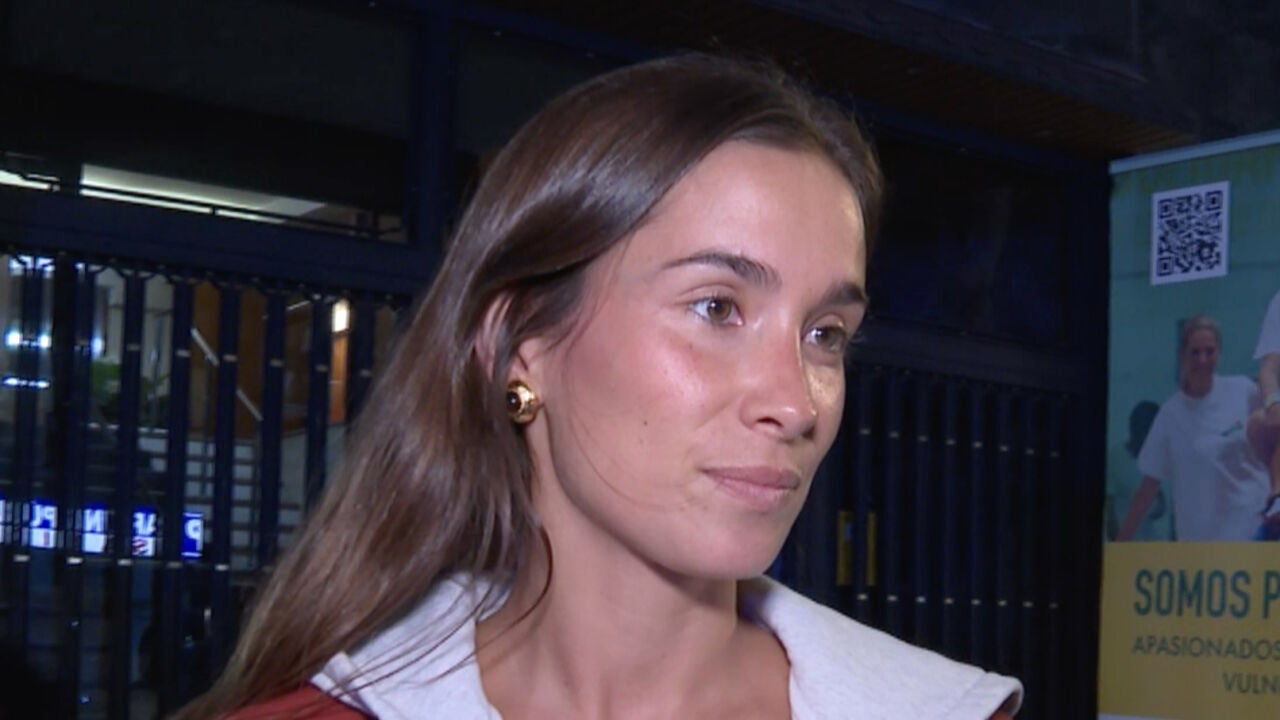 María Pombo, junto a su amiga María G. de Jaime, solidarias con las ...