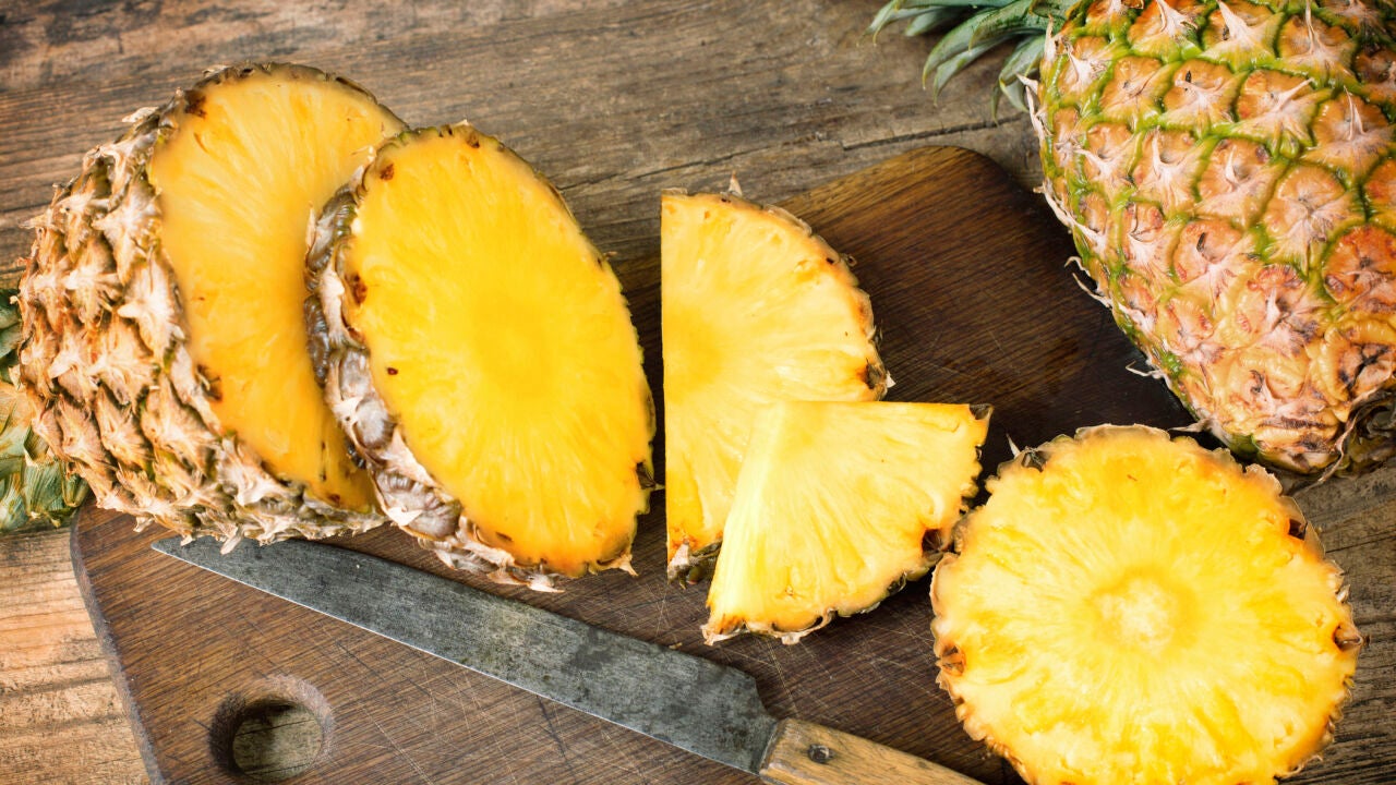 Trucos para saber qué piña comprar: ¿Está en su punto de maduración?