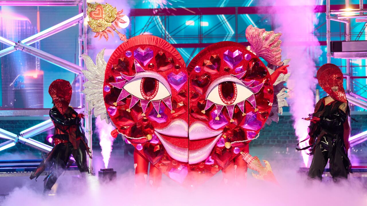 ¡Inolvidable! Corazón emociona al público con ‘El tonto’