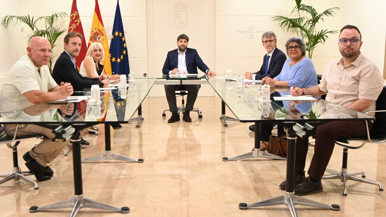 PP y Vox cierran un acuerdo para los presupuestos de la Región de Murcia