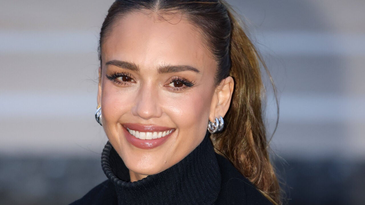 Jessica Alba posa con su hija de 17 años, Honor, que es tan guapa como ella