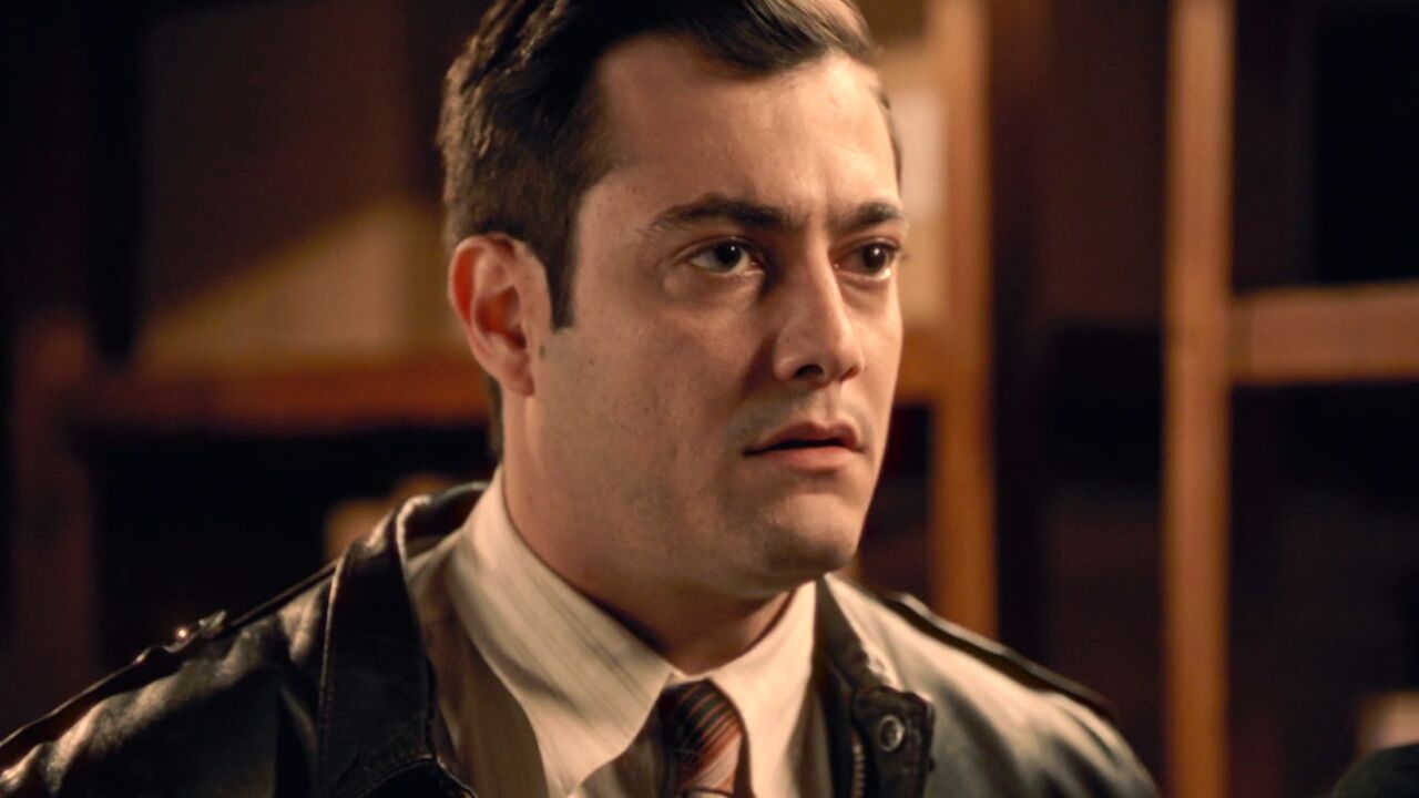 Tasio se entera del grave accidente de su madre... ¡y corre al hospital!