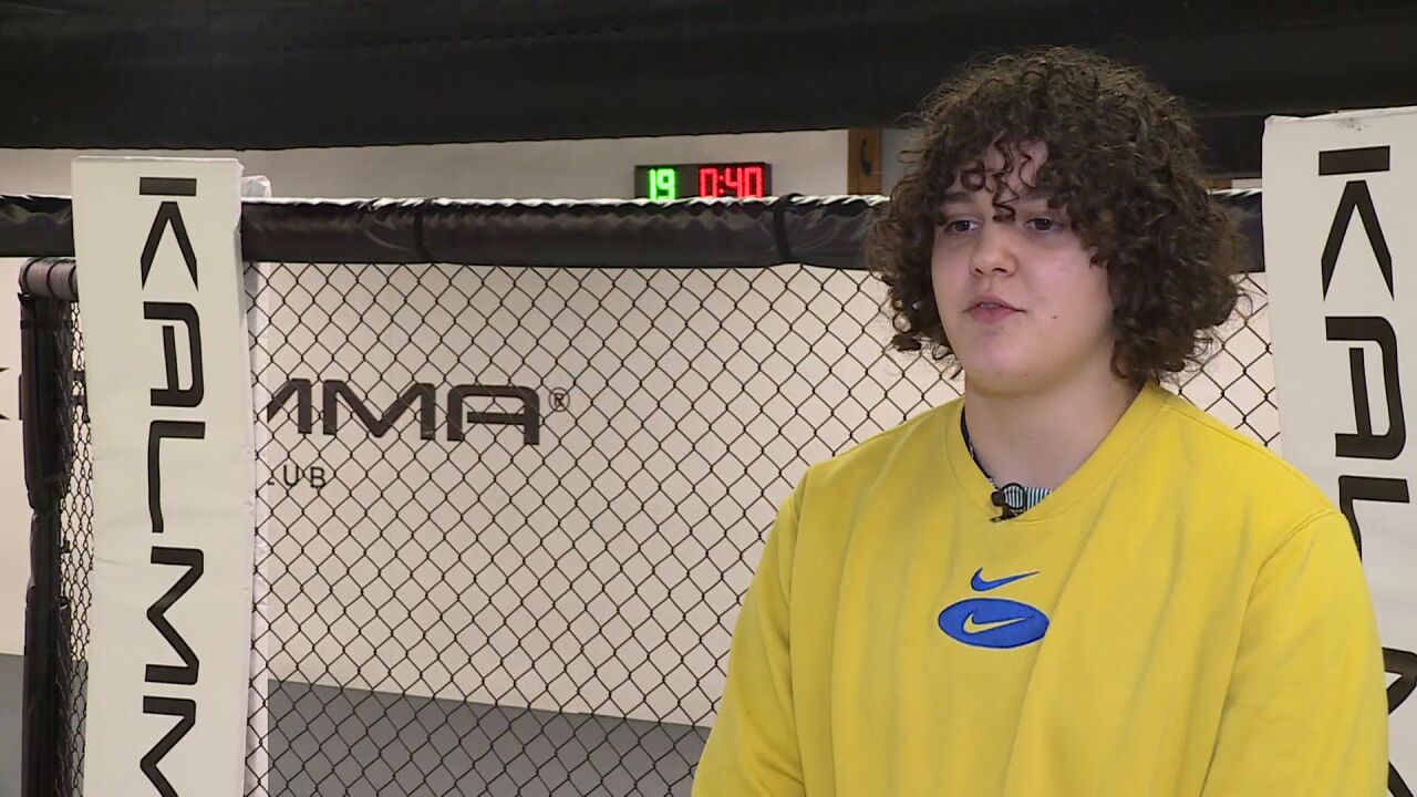 Merche García, la joven de 17 años que sueña con llegar a la UFC