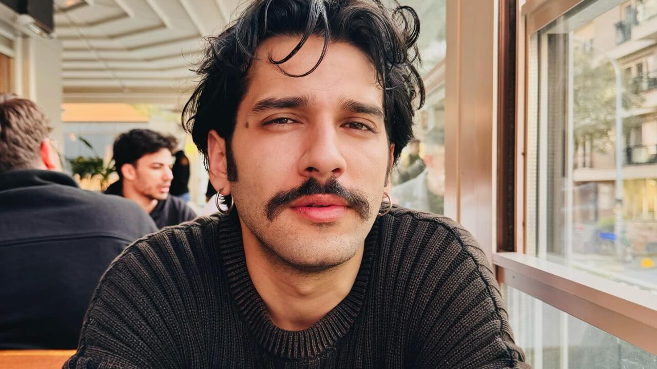De villano en Una nueva vida a cantante de trap: la inesperada doble ...